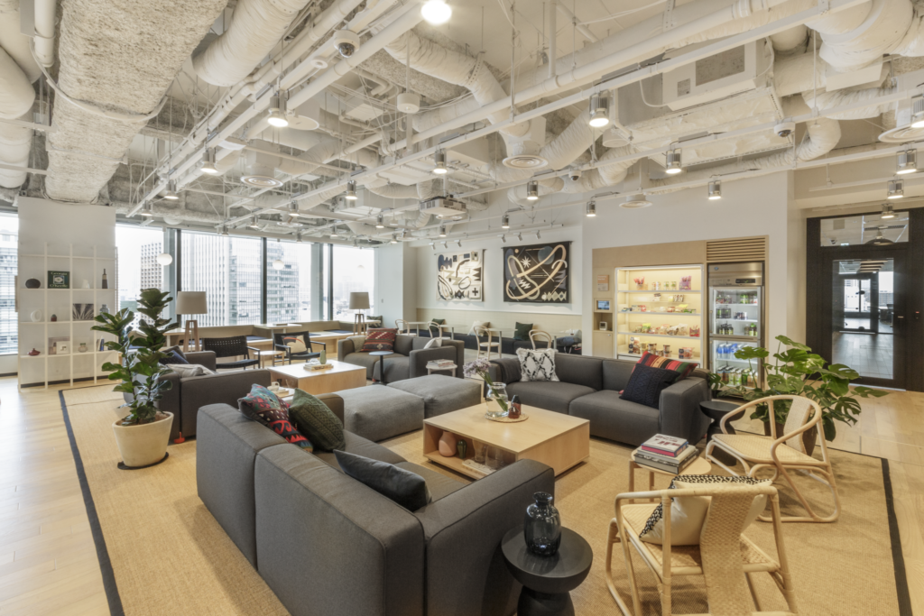 WeWork KANDA SQUAREの拠点紹介 | アクセス/設備/入居者の声 | WeWork