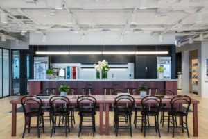 WeWork Dタワー西新宿 の拠点紹介 | アクセス/設備/入居者の声 | WeWork