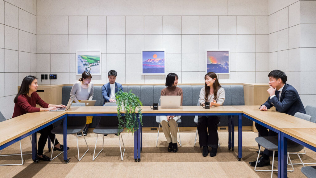 梅田（大阪）のコワーキングスペース・シェアオフィス・レンタルオフィスなら WeWork LINKS UMEDA